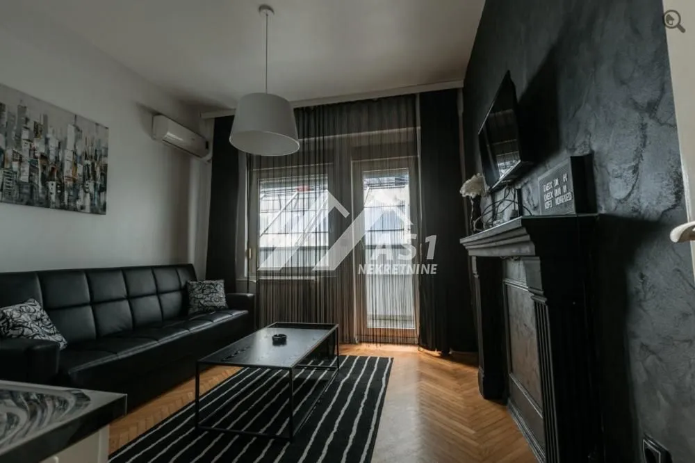 Prodaja, jednosoban stan, 33m², Centar, Novi Sad