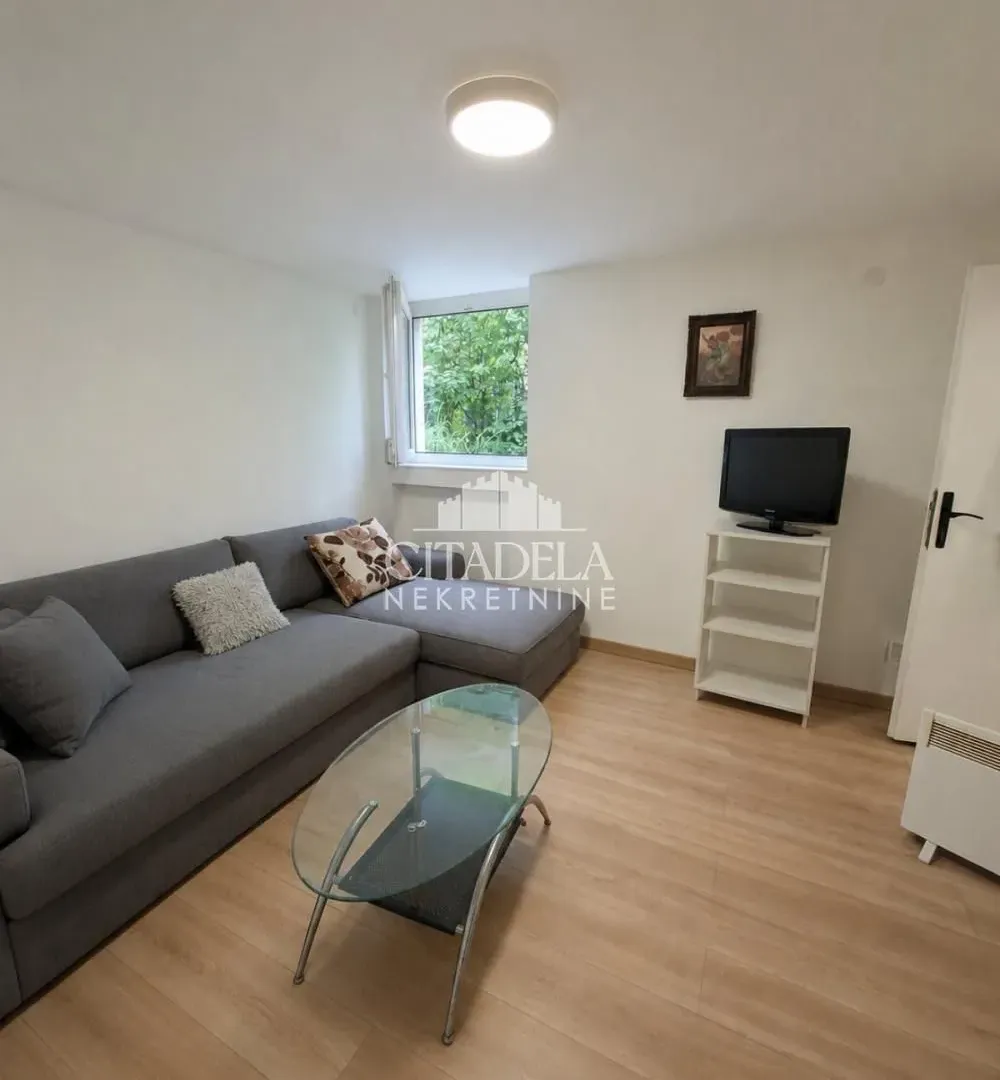 Prodaja, jednosoban stan, 26m², Savski Venac, Beograd