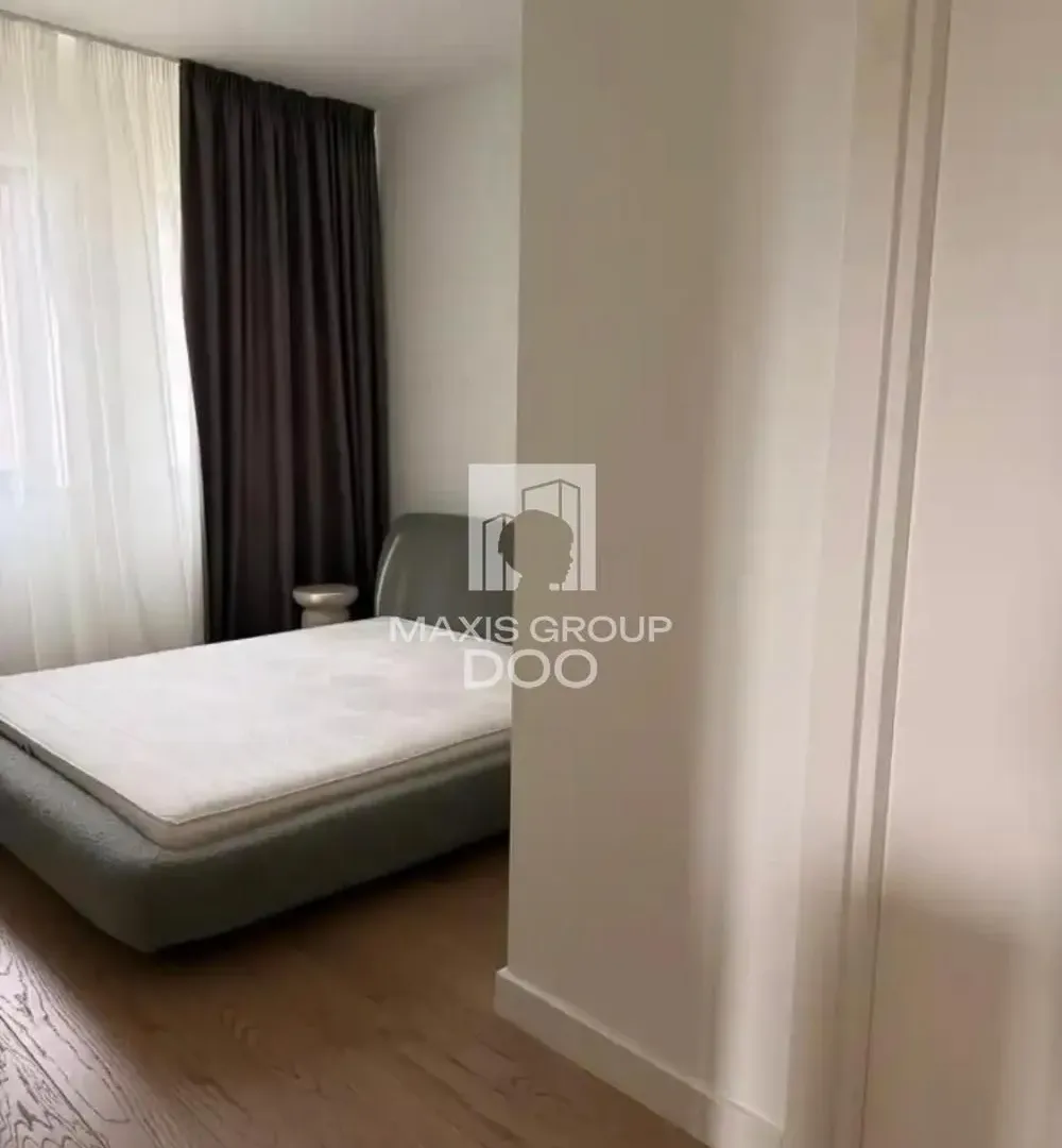 Prodaja, trosoban stan, 80m², Savski Venac, Beograd