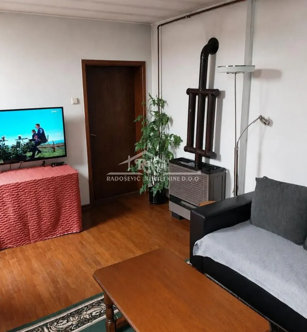 Prodaja, kuća, 410m², Novi Banovci, Stara Pazova