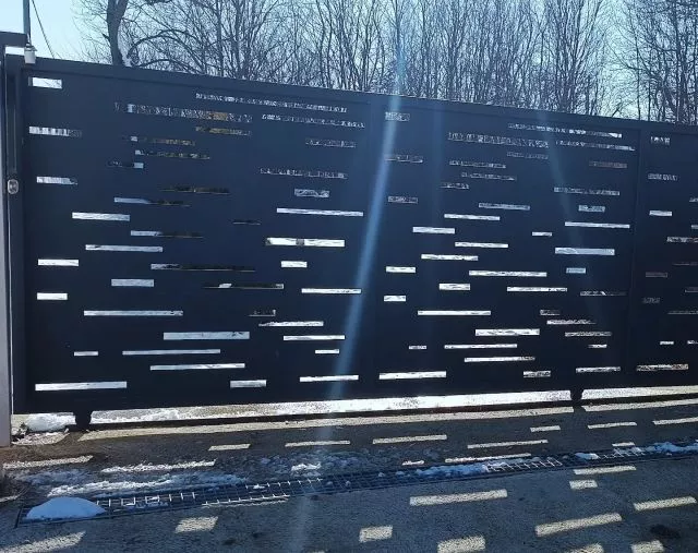 KLIZNE CNC KAPIJE