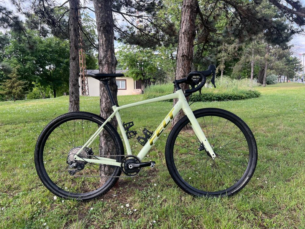 Felt Breed 30 - ram 54 - powermeter