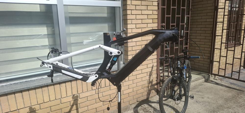 Cube stereo HPC 140