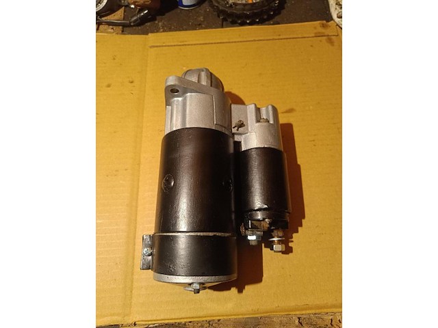 Anlaser iskra AZD 3503`za Zastavu 750 Fiću remontovan