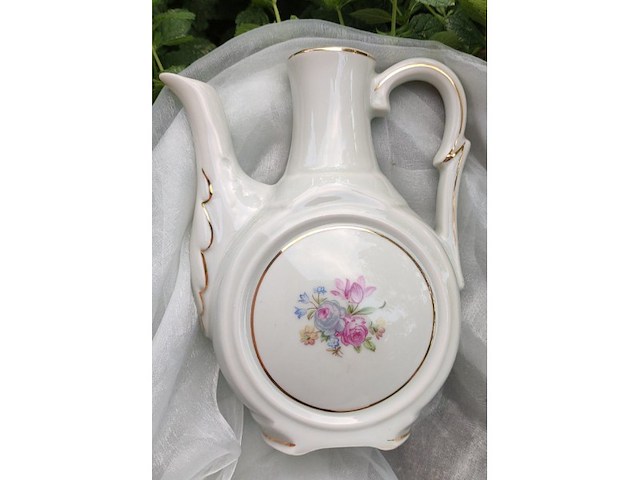 Vintage porcelanska vaza-bokal  visine 18 cm