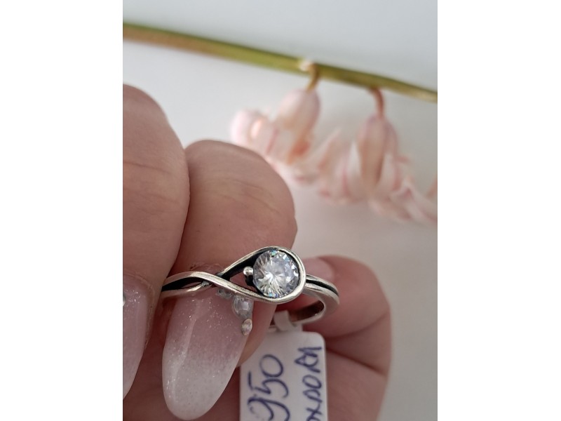 Nov Pandora prsten infinity 18mm
