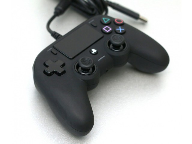 PS4 žičani džojstik NACON Compact Controller crni