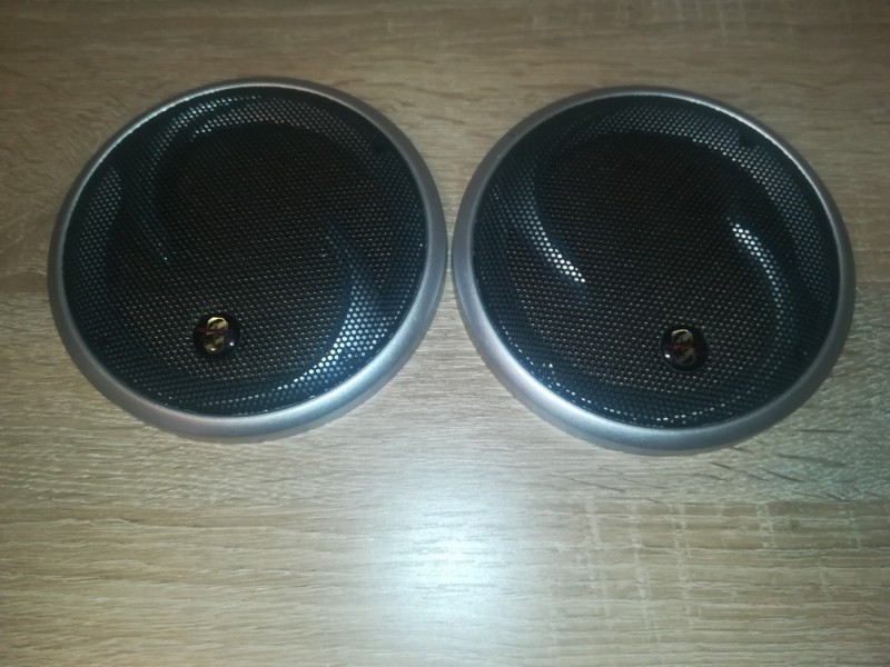 PROLECNA RASPRODAJA SVE ZA 299DIN BR.33