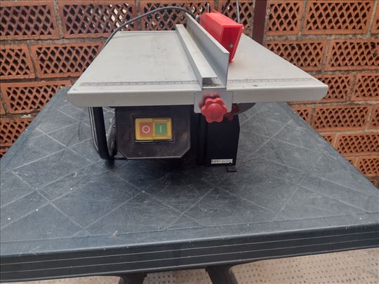 Stoni cirkular 720 W