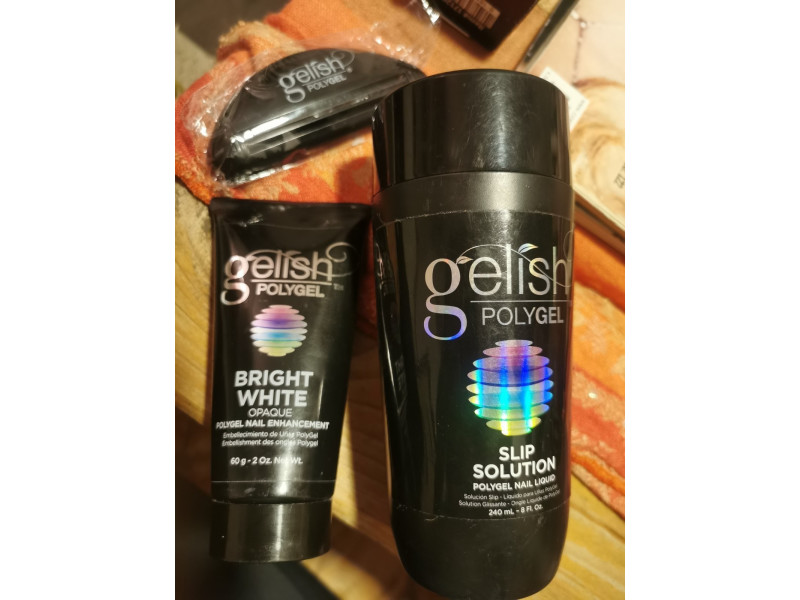 Gelish polish polymer gel za nokre
