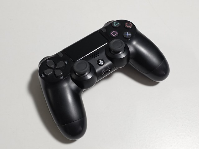 PS4 bežični džojstik Sony DualShock 4 V2 crni  Original