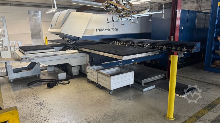 Mašina za lasersko probijanje
TRUMPF TRUMATIC 7000