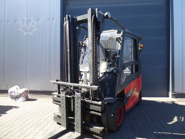Električni viljuškar za 4 točka
Linde E40HL-01/600