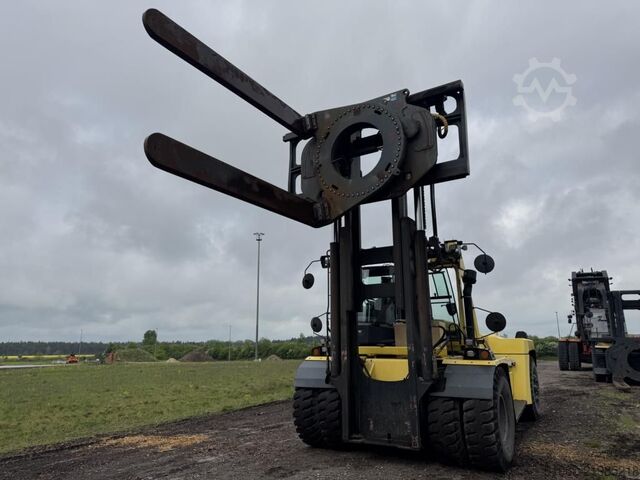 Heavy Duty Forklifts - Diesel
Kalmar DCG330-12