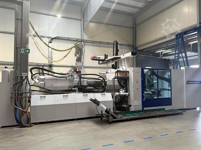 Mašina za brizganje plastike
Wittmann Battenfeld MacroPower 900/ 8800