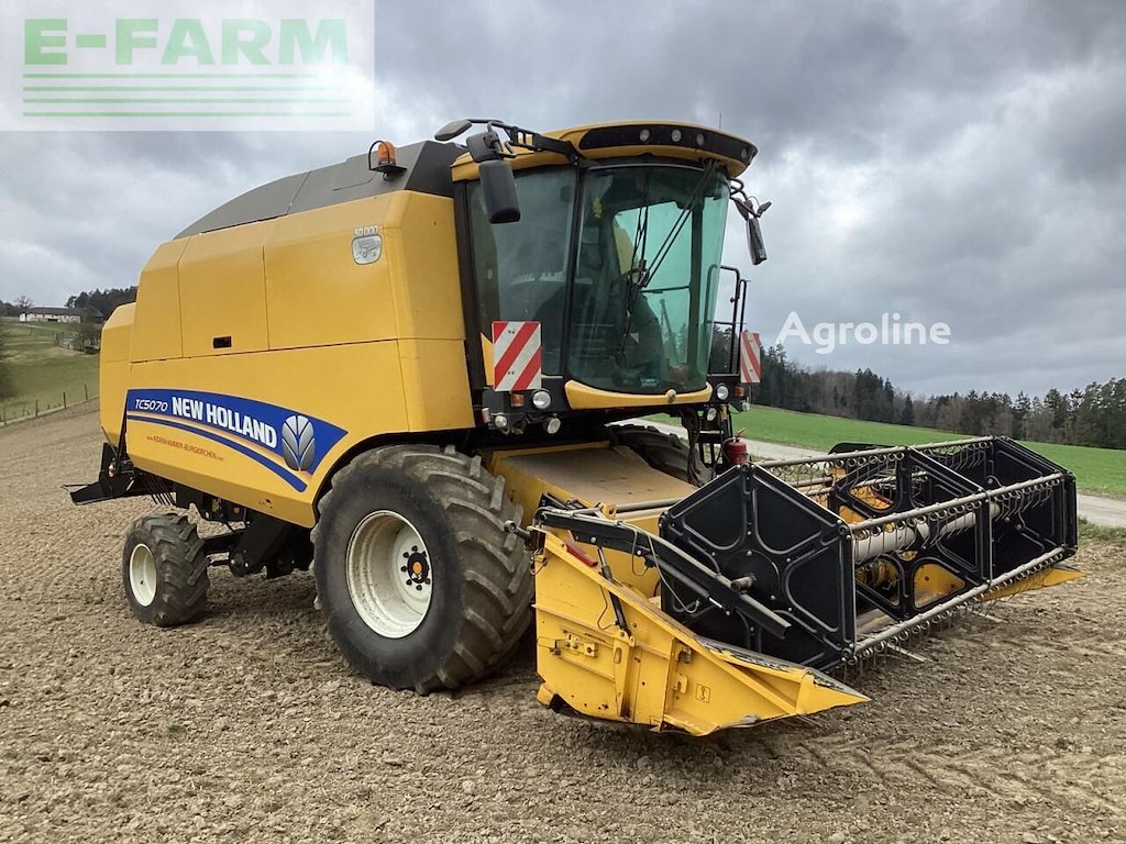 New Holland 5070 kombajn za žito