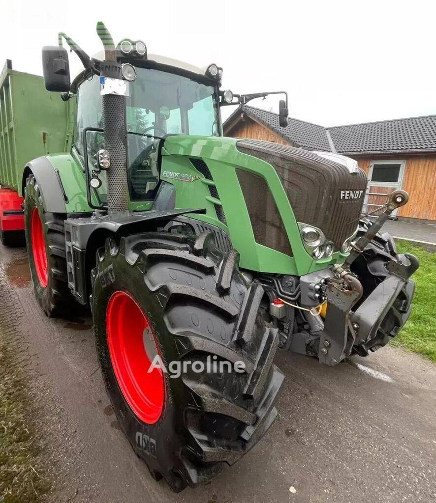 Fendt 824 vario scr traktor točkaš