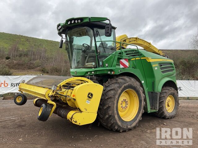 Prodaje se John Deere 8800i krmni kombajn na aukciji
