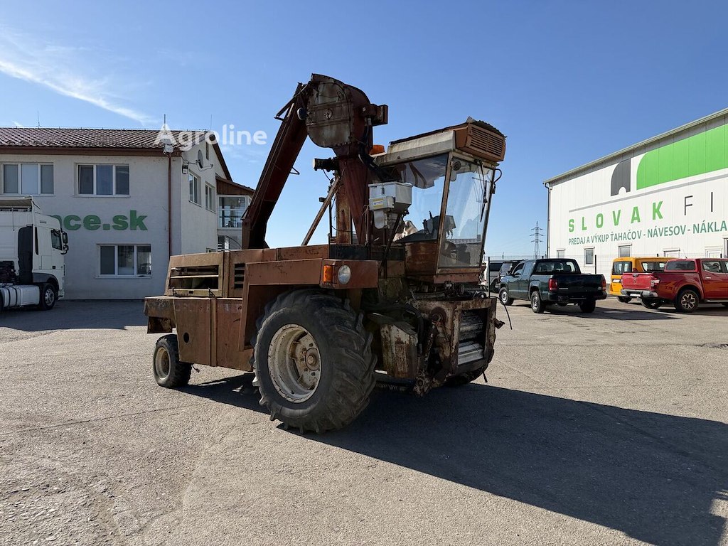 Toron SPS-35 VIN 1137 krmni kombajn