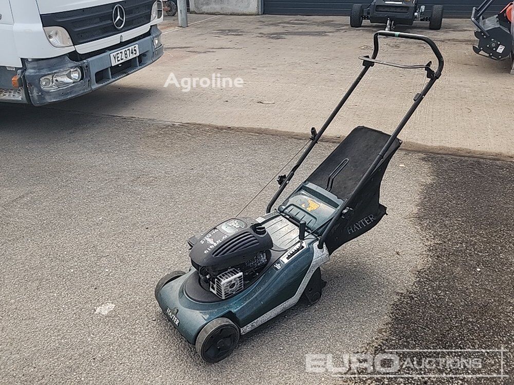 Prodaje se Hayter Petrol Lawnmower, Briggs & Stratton Engine traktor kosilica na aukciji