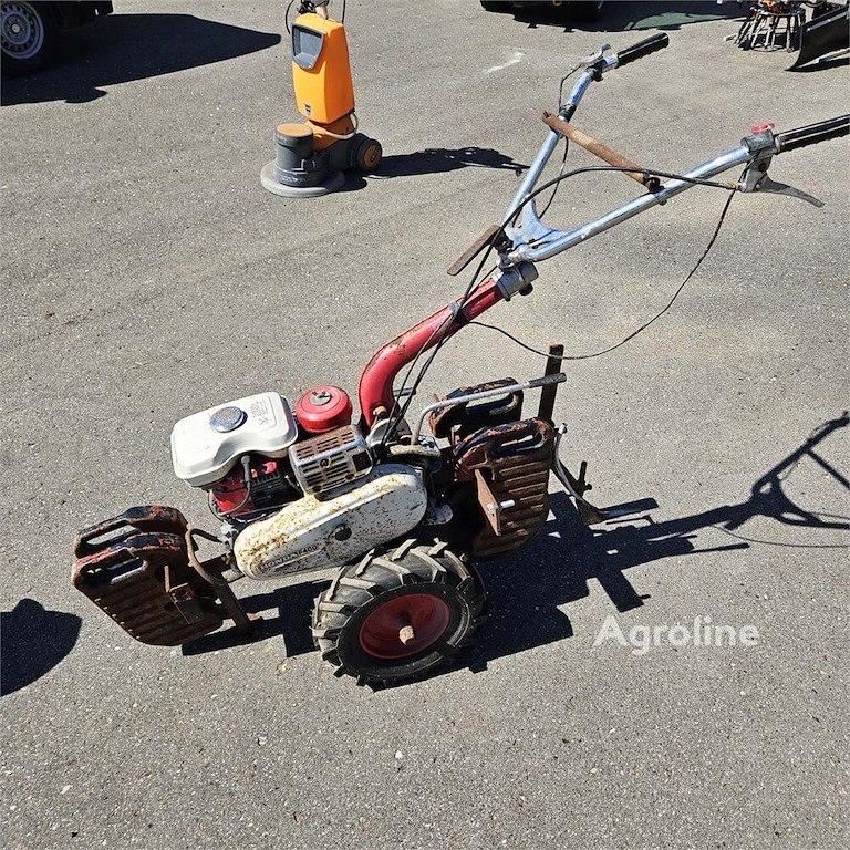 Prodaje se F400 / GX25 / Lilli 535TG motokultivator na aukciji
