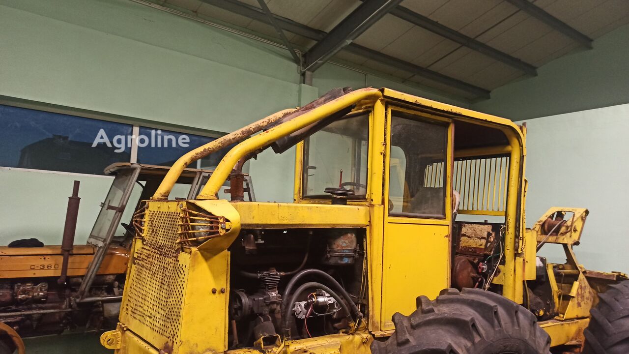 LKT 80 šumarski traktor