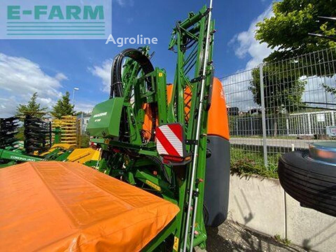 Amazone uf 1302 vučena prskalica