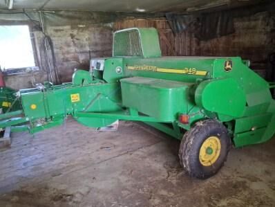 Prodaje se John Deere 349 høypresse balirku za četvrtaste bale na aukciji