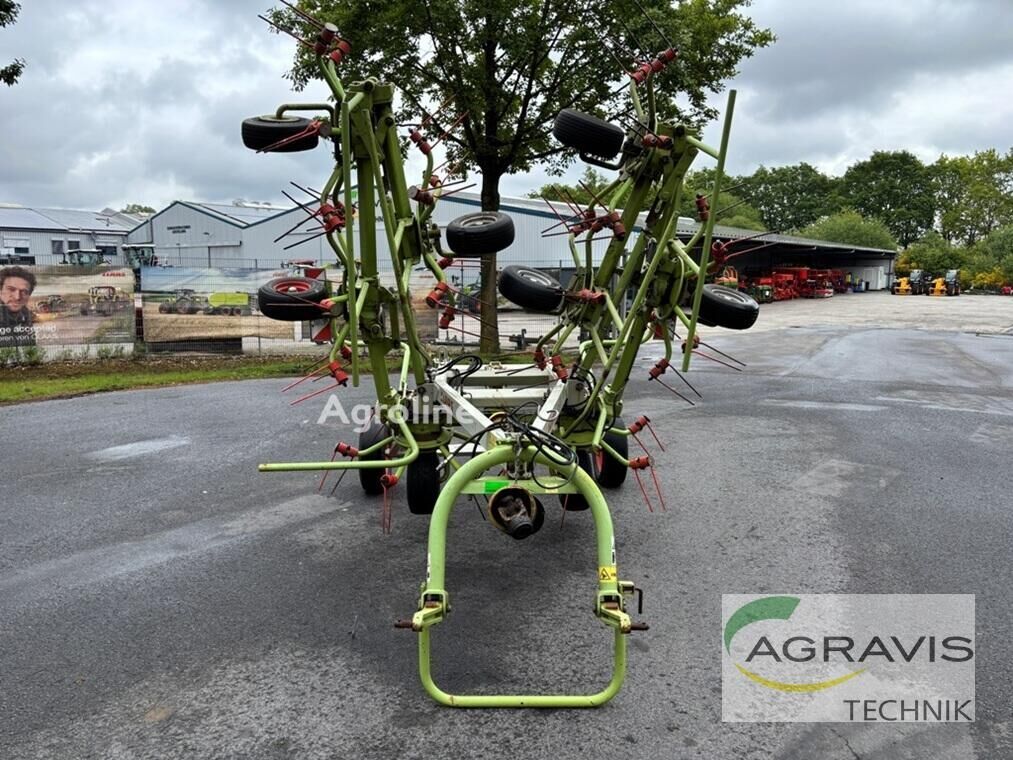 Claas Volto 870 T prevrtač sena