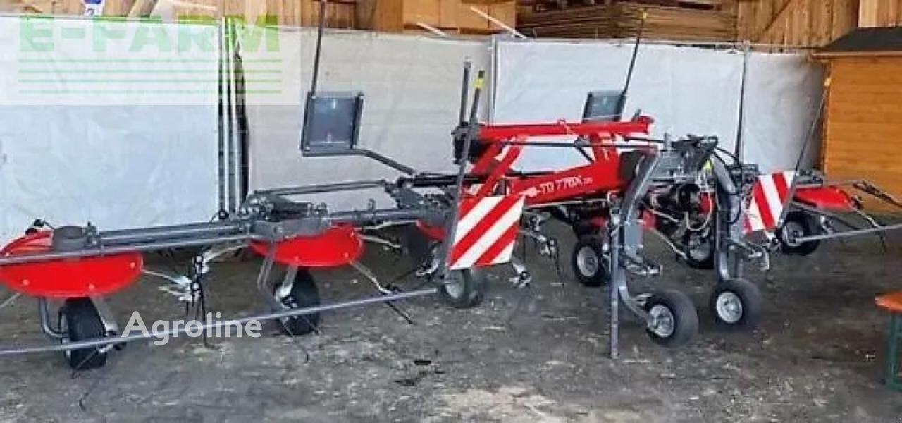 Massey Ferguson td 776 x prevrtač sena