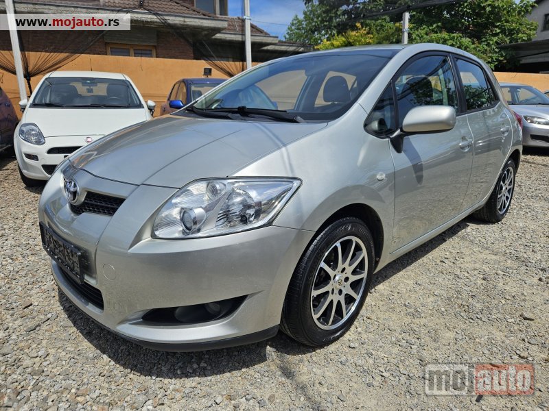 Toyota Auris 1.4D4D FABRIKA