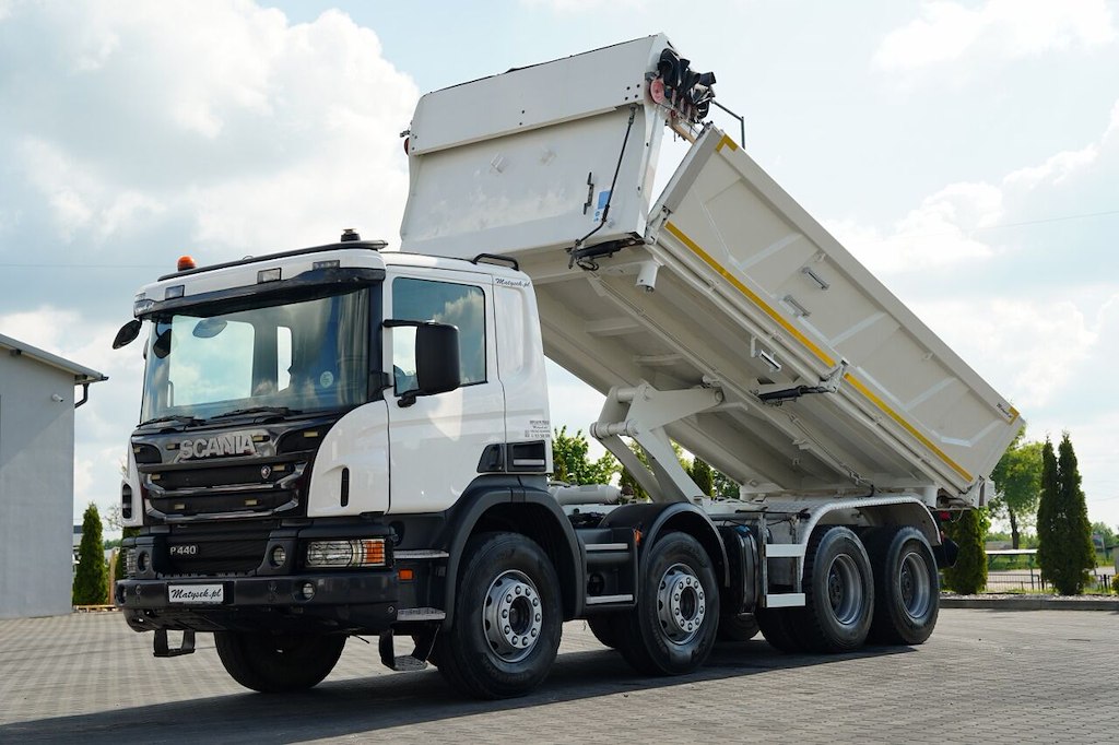Scania P 440 / 8x4 / WYWROTKA 2 STRONNA / HYDROBURTA / BORDMATIC /  / E kiper