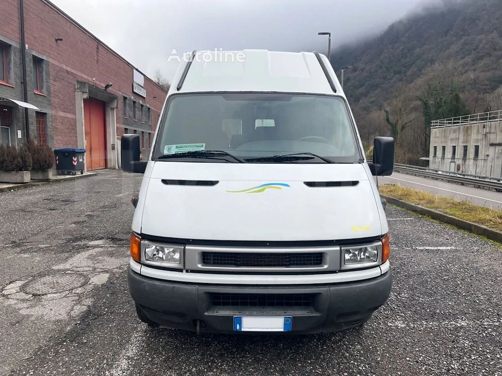IVECO Daily putnički minibus