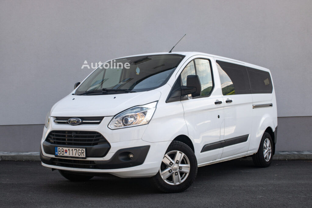 Ford Transit Custom 2.2 TDCi L2H1 125k / 92kW / M6 / ZÁRUKA / AJ NA S putnički minibus