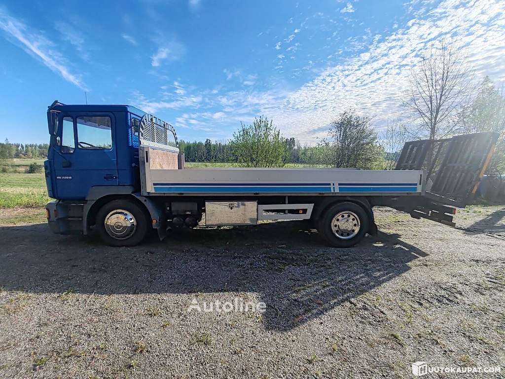 Prodaje se MAN ME220B for transporting machinery, 210,000 km, 2001, Sastamala I autotransporter na aukciji