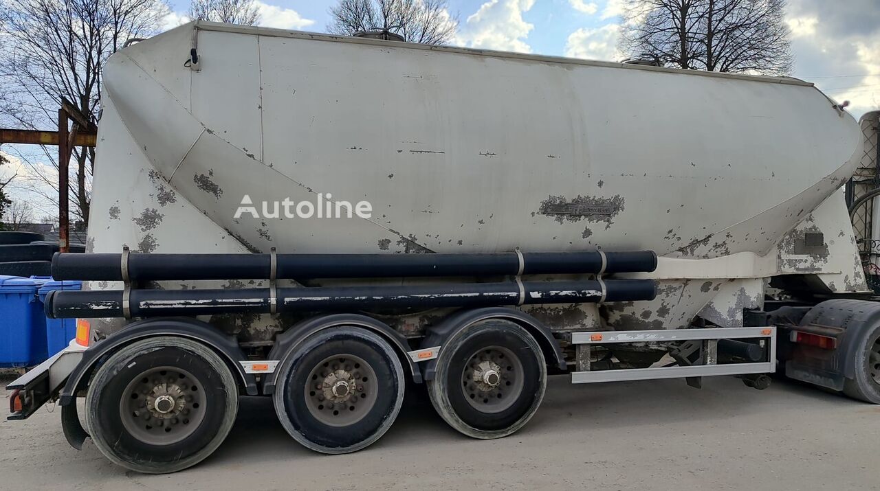Mistrall SP352P1 cisterna za prevoz cementa