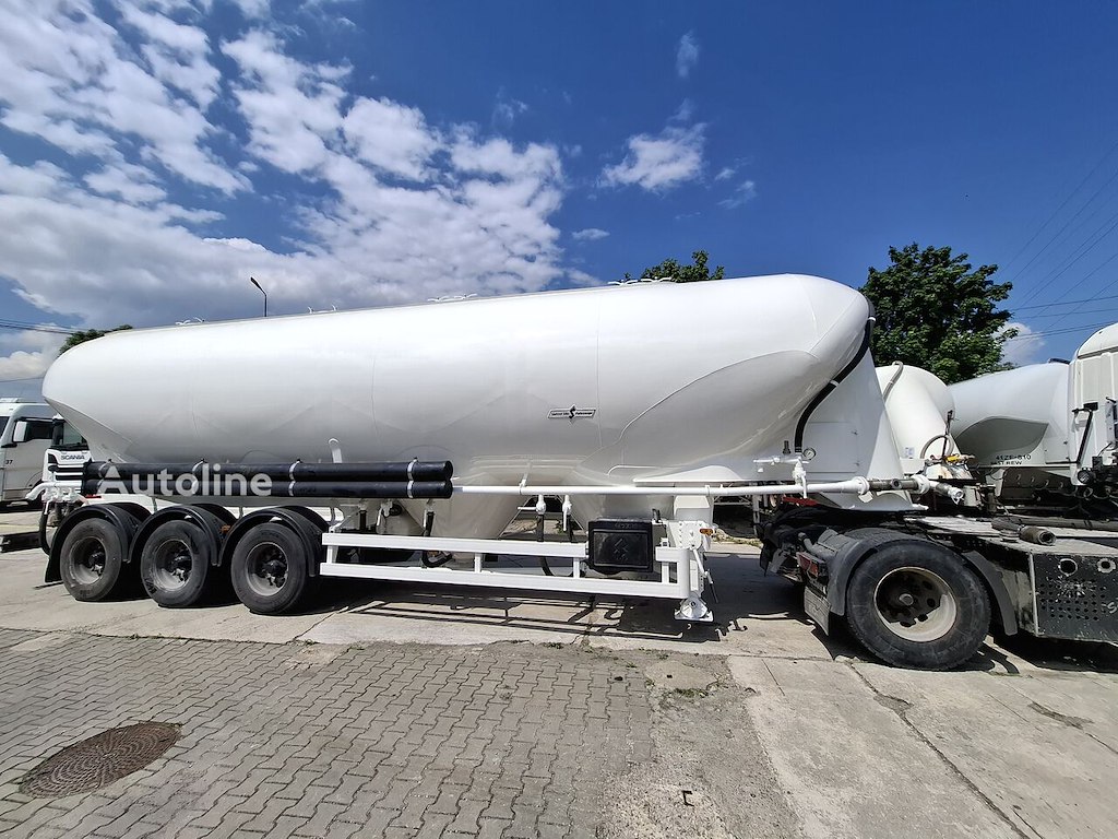 Spitzer SF2755/4P cisterna za prevoz cementa