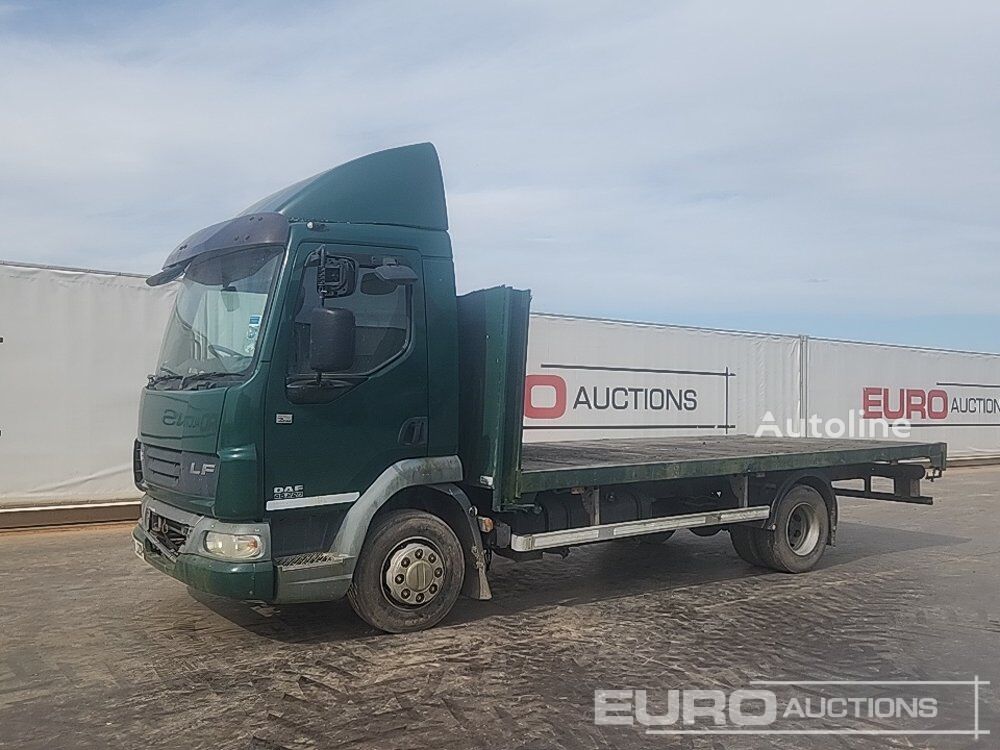 Prodaje se DAF LF45-220 kamion platforme na aukciji