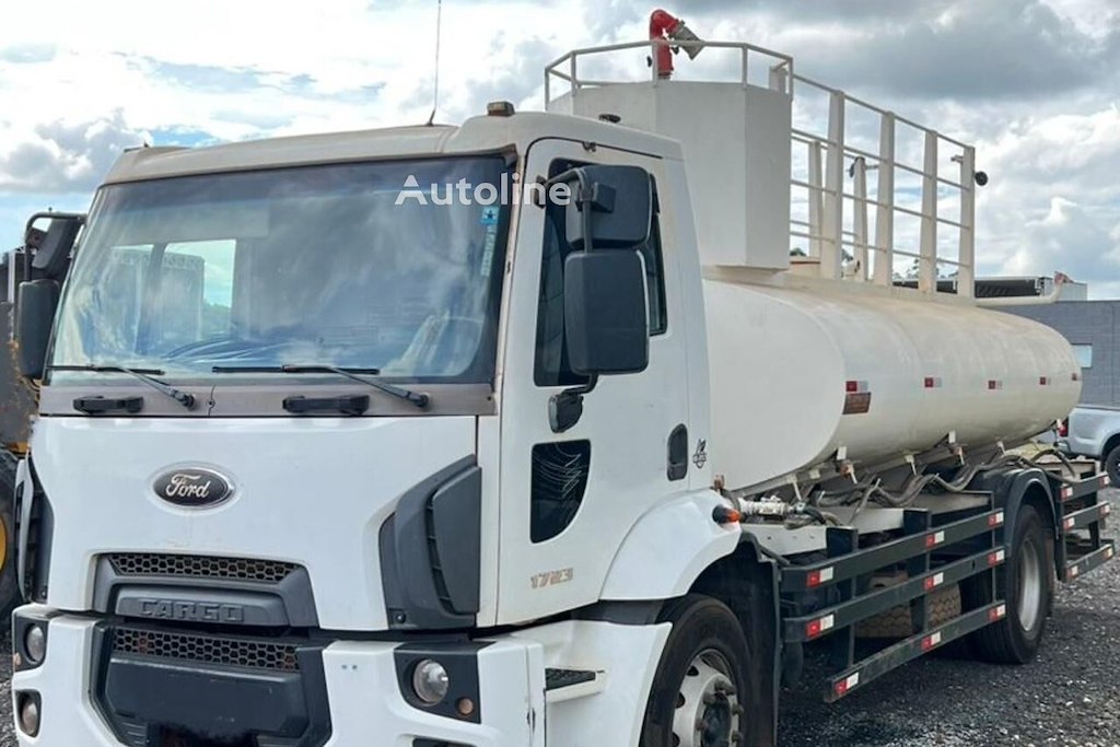 Nova Ford Cargo1723 autocisterna