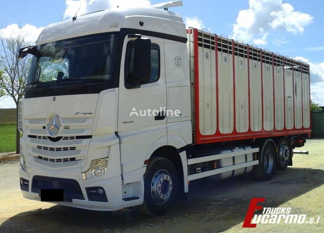 Mercedes-Benz ACTROS 25 45 kamion za prevoz stoke