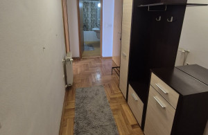 DVOSOBAN ZA IZDAVANJE-AMSTERDAM