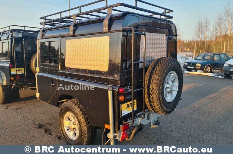 999004 Defender prikolica furgon