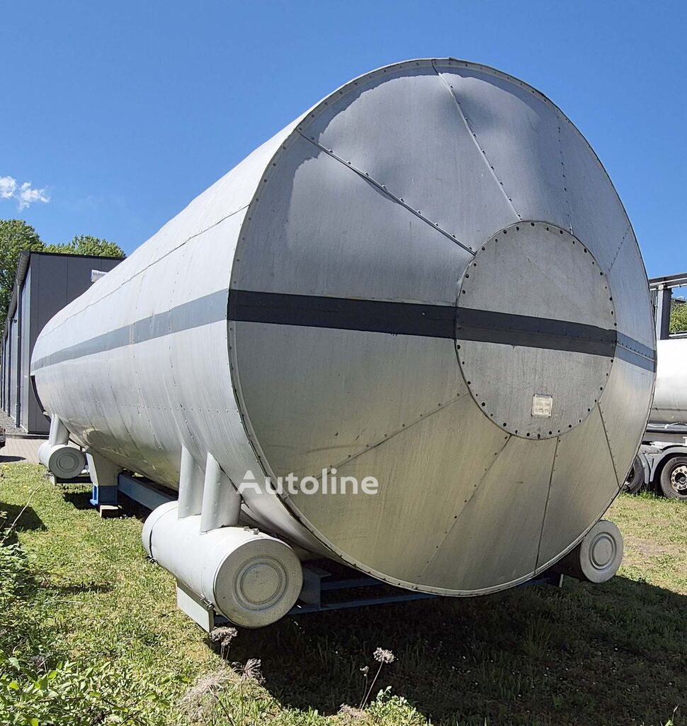 For CO₂ (carbon dioxide) cisterna za gas