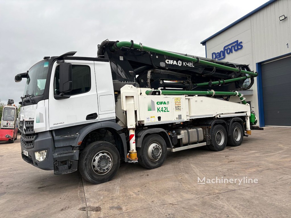 Cifa K42L HP1608EC na šasiji Mercedes-Benz Arocs 3240 pumpa za beton
