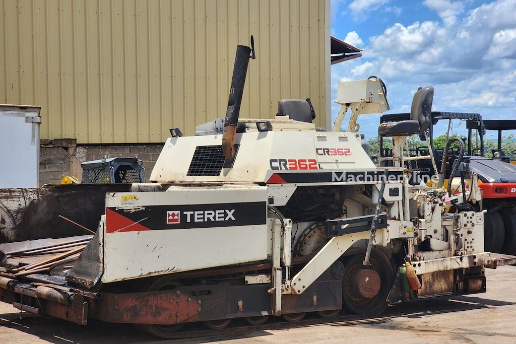 Novi Terex CR 362 asfaltni finišer točkaš