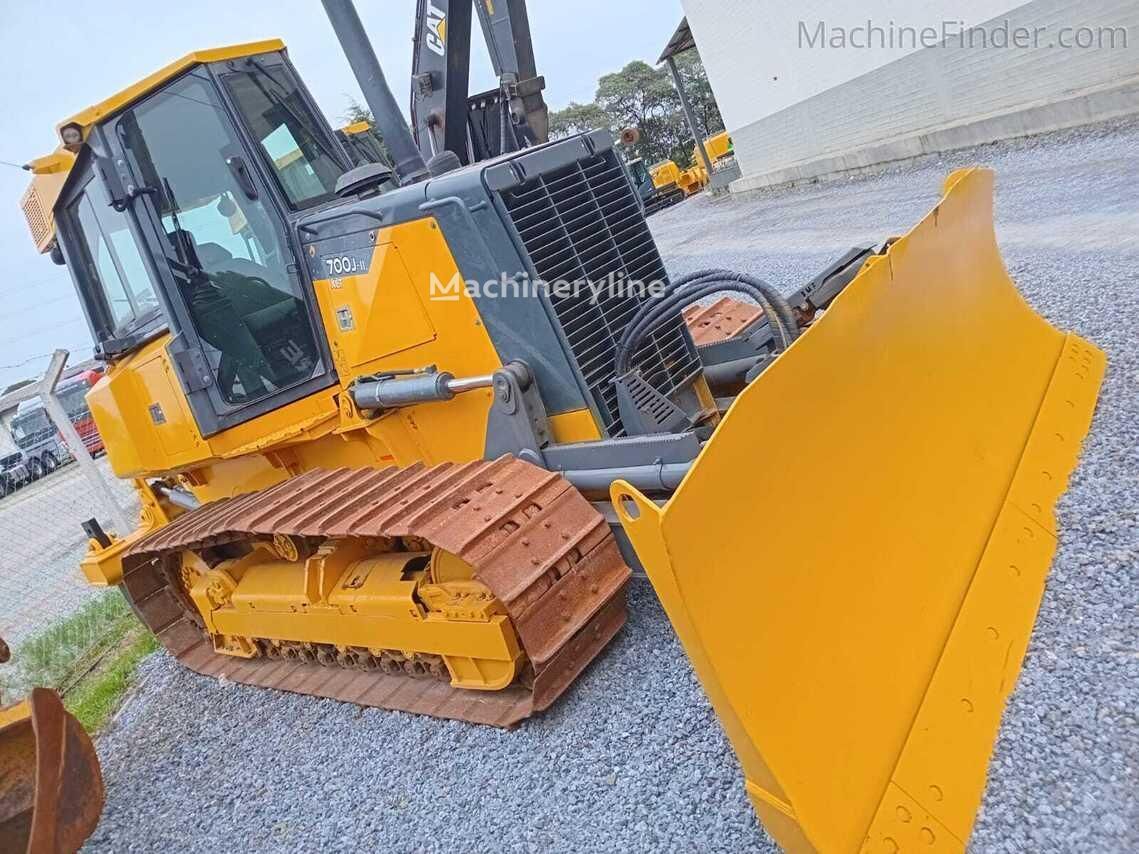 Novi John Deere 700J buldožer