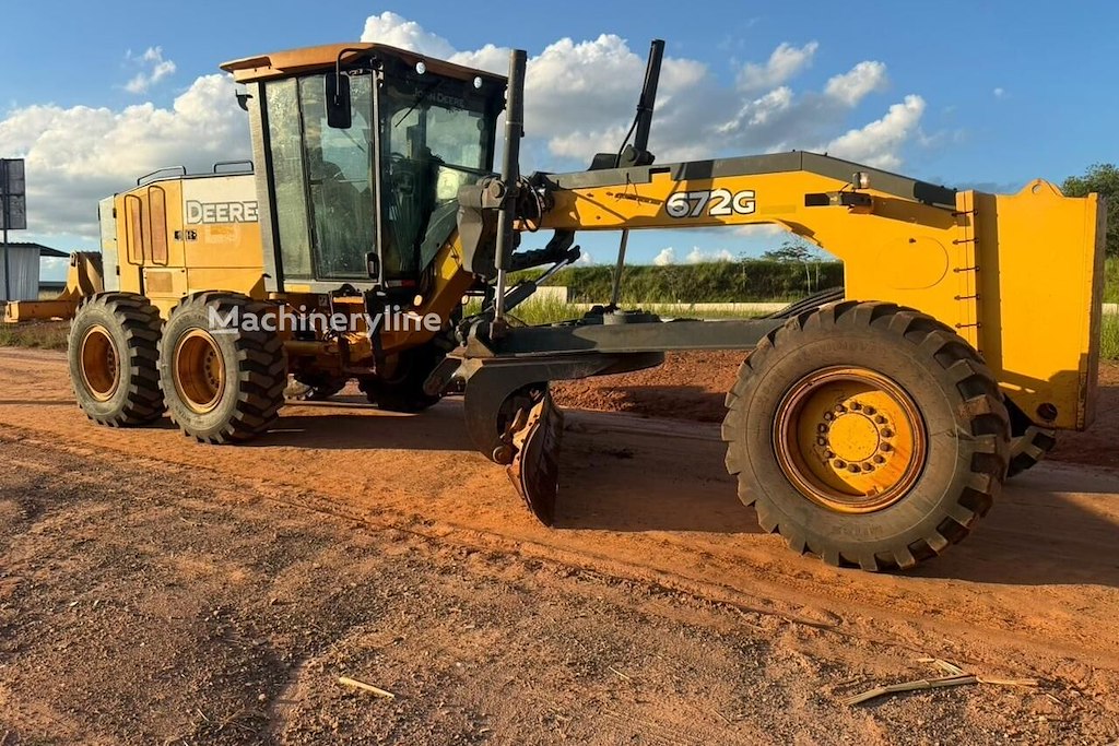 John Deere 672G grejder