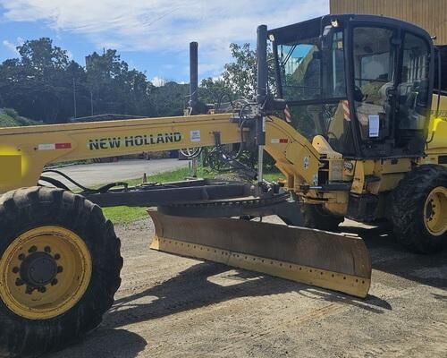 Novi New Holland RG 170B grejder