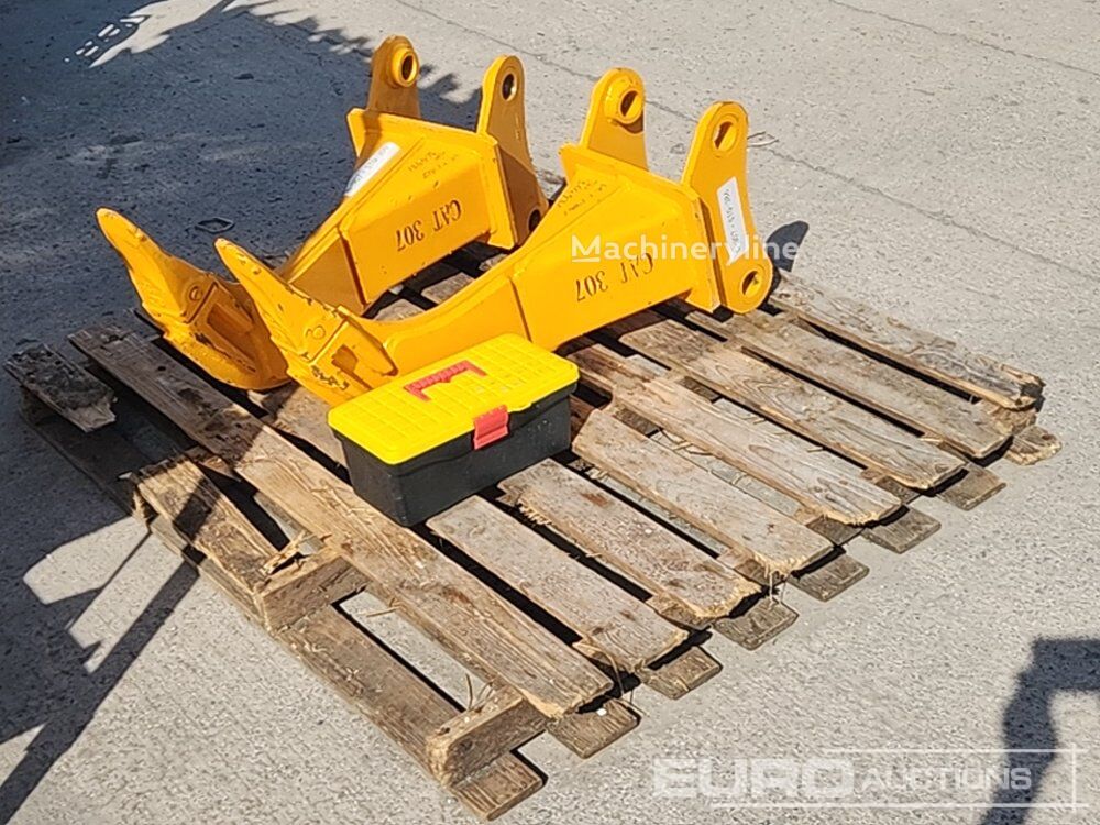 Prodaje se 2026 GIYI Ripper to suit CAT 307 Excavator (2 of) sejalnu kašiku na aukciji
