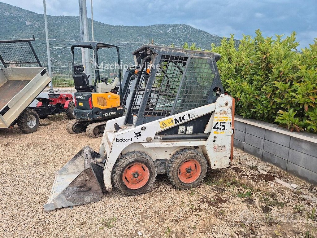 Bobcat 453 mini utovarivač